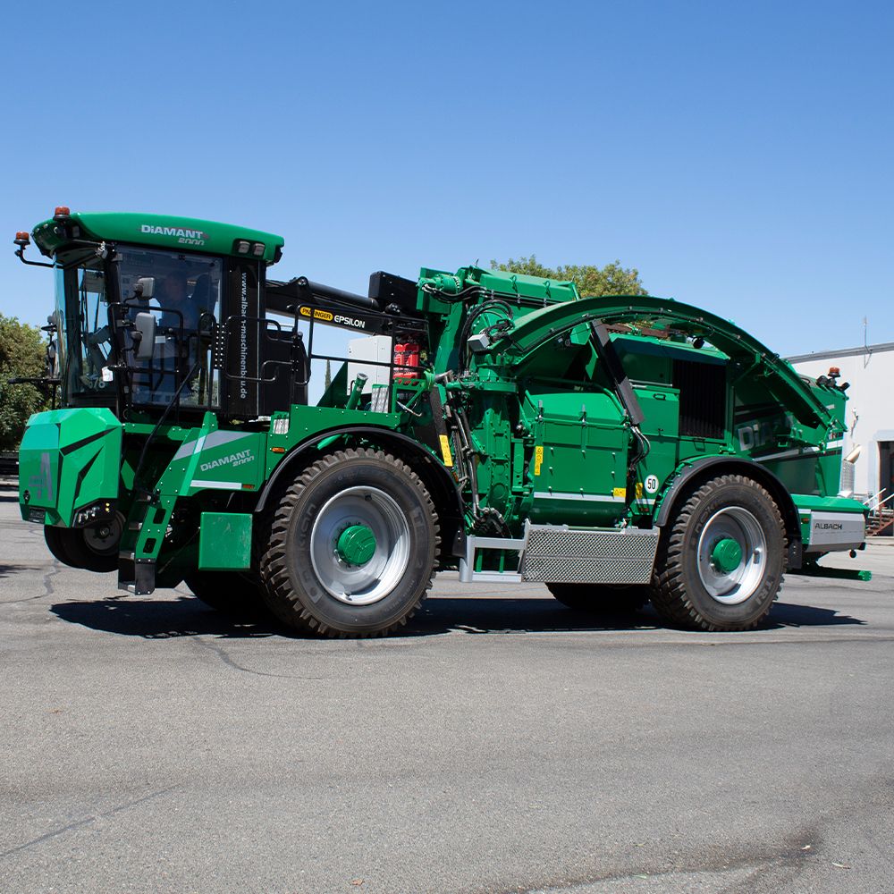 Albach Diamant 2000 Self-Propelled Wood Chipper - ALB Diamant 2000 65810